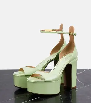 Valentino Garavani Vlogo Patent Leather Platform Sandals - Green