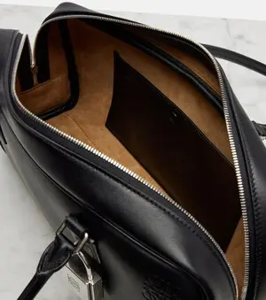 Loewe Amazona 31 Leather Shoulder Bag - Black