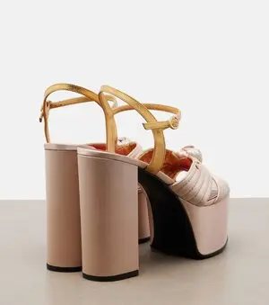 Valentino Garavani Satin Platform Sandals - Pink