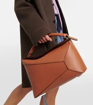 Loewe Puzzle Edge Medium Leather Top-handle Bag - Brown