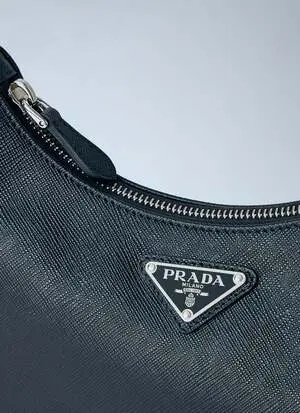 Prada Re-edition 2005 Saffiano Shoulder Bag - Black