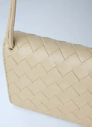 Bottega Veneta Andiamo Pouch On Strap - Cream
