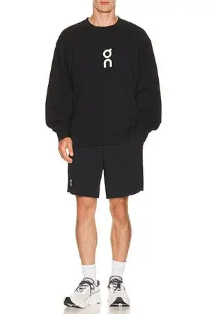 On Train Shorts 7