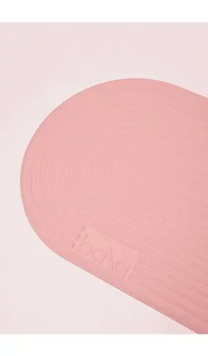 BALA The Plush Capsule Mat