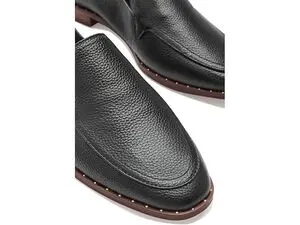 Vince Camuto Cretinian Slip On Shoes Pomegranate - Black