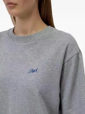 Closed Embroidered Logo T-shirt