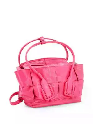 Bottega Veneta Maxi Intrecciato Leather Shoulder Bag - Pink