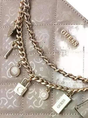 Guess Quilted Logo-print Tote Bag