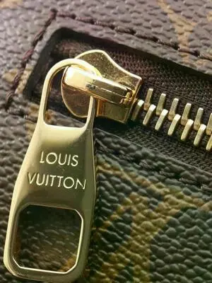 LOUIS VUITTON Pochette Metis 2020 Two-way Handbag - Brown