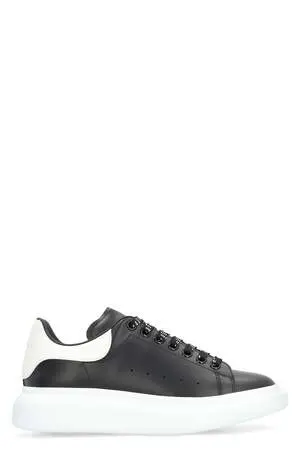 Alexander McQueen Oversized Sneakers With Contrasting Heel - Black