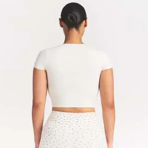 SKIMS Cropped Corset T Shirt | White | | Nike Matte