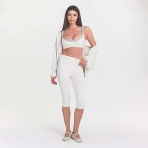 SKIMS 17" Capri Legging | White | | Nike Matte - Ivory