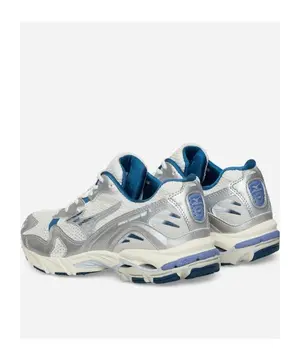Mizuno Wave Rider 10 Sneakers