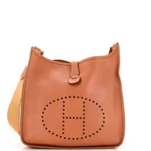 Hermès Evelyne Bag Gen I Courchevel Pm - Gold