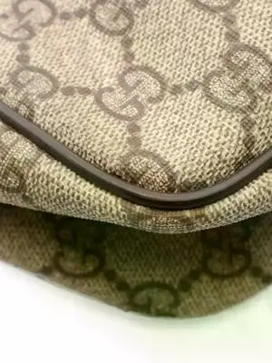 Gucci Gg Supreme Crossbody Bag