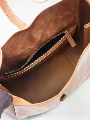 Saint Laurent Le 5 À 7 Shoulder Bag