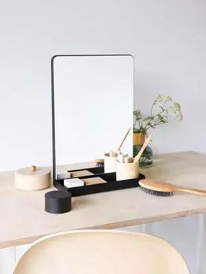 DESIGN LETTERS Mirror & More Wall Mirror