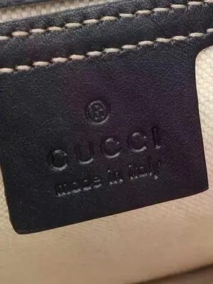 Gucci Gg Supreme Crossbody Bag