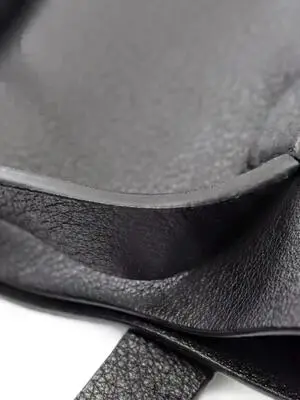 Balenciaga Everyday Xs Leather Tote Bag