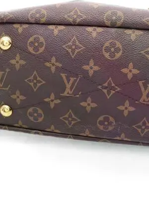 LOUIS VUITTON 2016 Pallas Monogram Handbag
