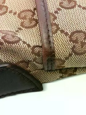 Gucci Gg Supreme Shoulder Bag