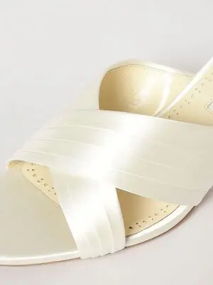 Manolo Blahnik Heeled Sandal - Cream