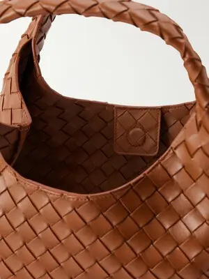 Bottega Veneta Large Intrecciato Shoulder Bag - Brown