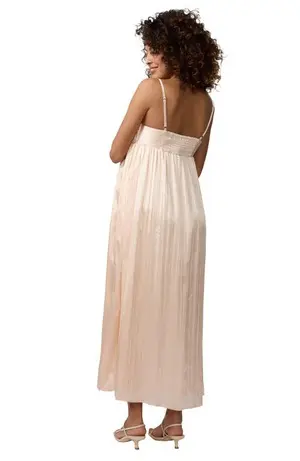 INGRID & ISABEL The Everywear Bodycon Maternity Dress - Peach