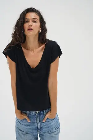 Lna Kaden Cotton V Neck - Black