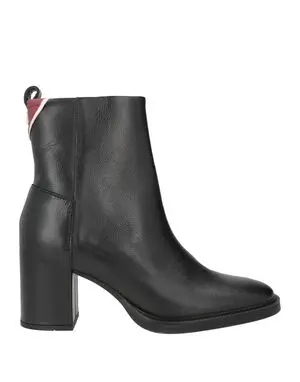 Tommy Hilfiger Ankle Boots In Pebbled Leather With Block Heel