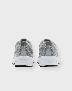 NEW BALANCE 740