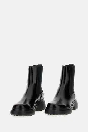 TOD'S Calfskin Leather Ankle Boots With Embossed Monogram - Nero
