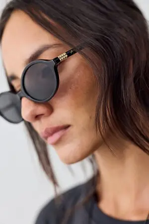 Free People Oh Hello Rounded Oval Sunglasses - Black