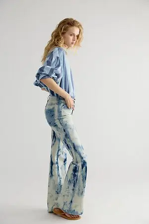 MOTHER The Doozy Washed Jeans