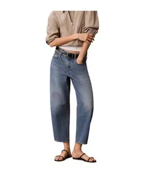 Calvin Klein Cropped Barrel Jeans - No