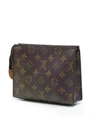 LOUIS VUITTON 2020 Monogram Toiletry Pouch 19 - Brown