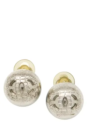 Chanel Cc' Clip On Earrings