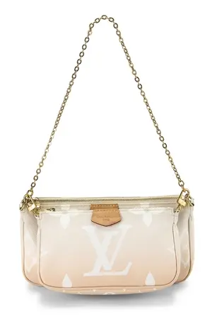 LOUIS VUITTON Monogram Giant The Pool Multi Pochette