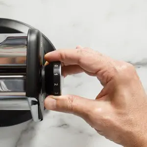 CALPHALON Aero Manual Pasta Maker With Spaghetti And Fettuccini Rollers