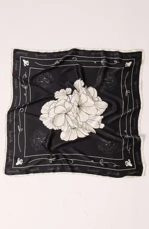 SEÑORITA Luisa Scarve Black