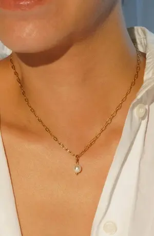 KOZAKH Freshwater Pearl Charm