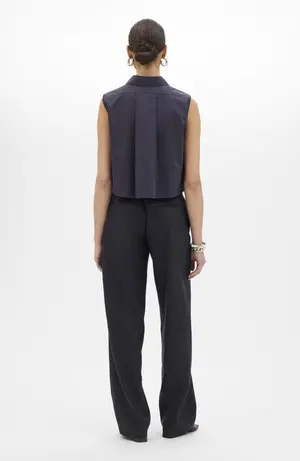 Another Tomorrow Sleeveless Cropped Shirt In Organic Cotton - Midnight