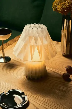 WOOJ DESIGN Prisma Lamp