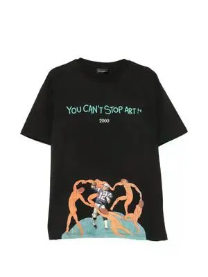 THROWBACK. Graphic Print T-shirt