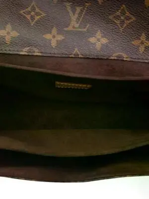 LOUIS VUITTON 2018 Monogram Pochette Metis Satchel