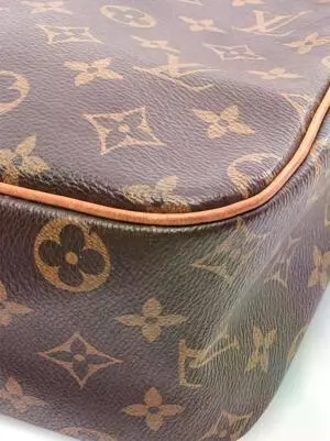 LOUIS VUITTON Monogram Shoulder Bag