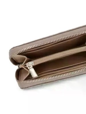 Guess Cheryl Chevron-quilted Logo-plaque Wallet