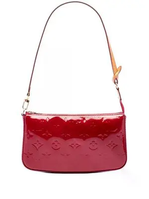 LOUIS VUITTON 2012 Monogram Vernis Pochette Accessoires Shoulder Bag