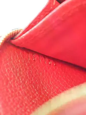 LOUIS VUITTON 2015 Zippy Wallet