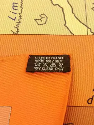 Hermès 2000-2026 Le Monde Est Vaste Silk Scarf 90 Scarves - Orange